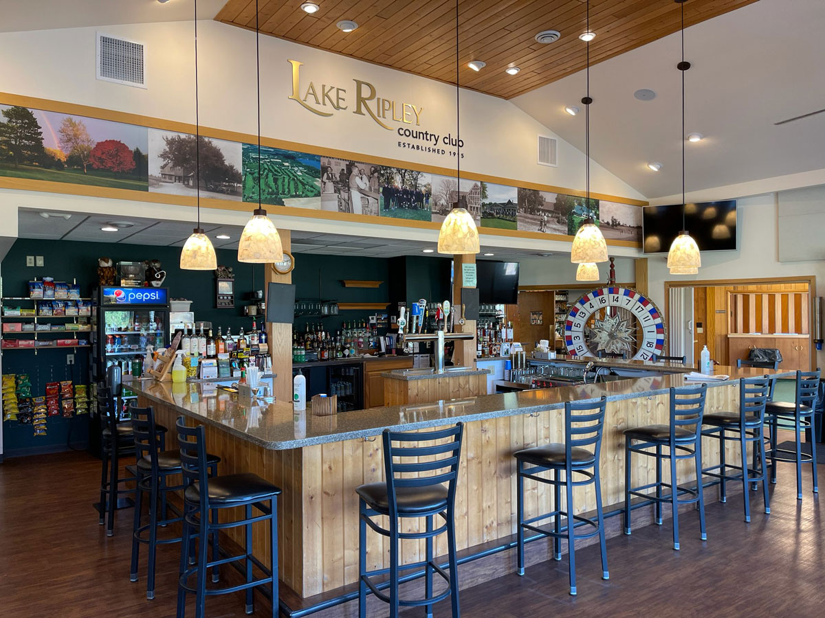 Dining & Menu | Lake Ripley Country Club